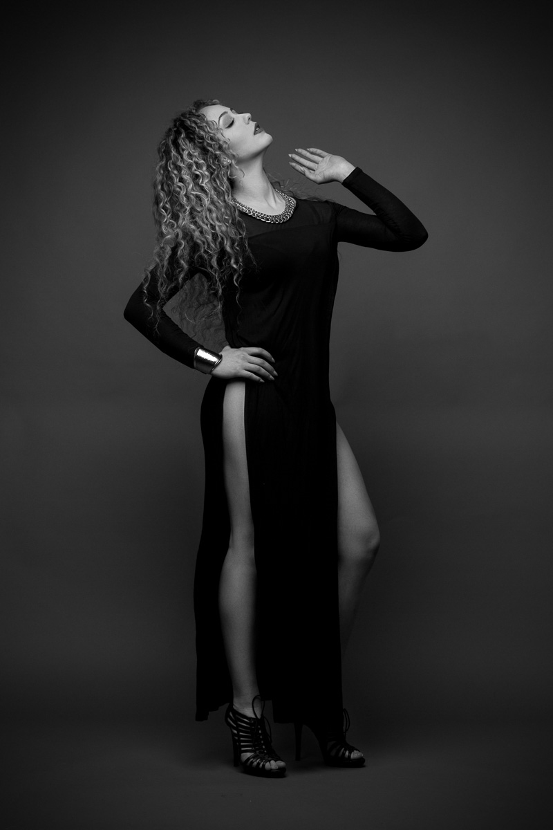 JENNIFER – Amber Myne